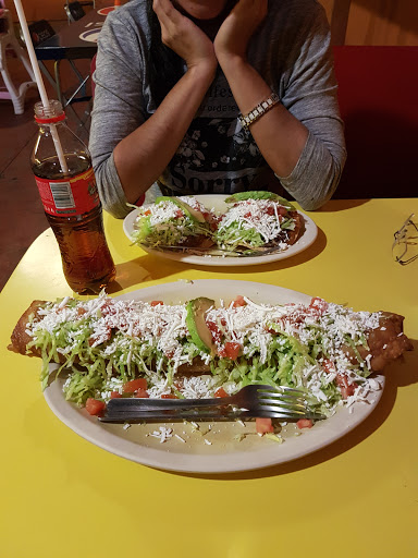 Elotes y Antojitos Make - Hermosillo