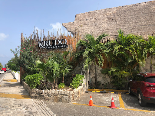 Krudo Raw Bar & Grill - Cancún