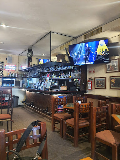 TATA'S BAR - Santiago de Querétaro